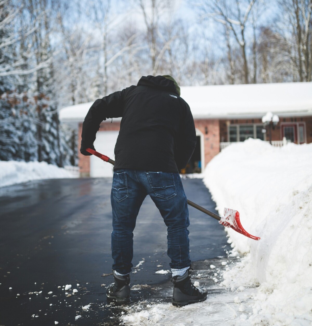 3 Essential Chiropractic Exercises for Snow Shoveling Safety | SPARC ...